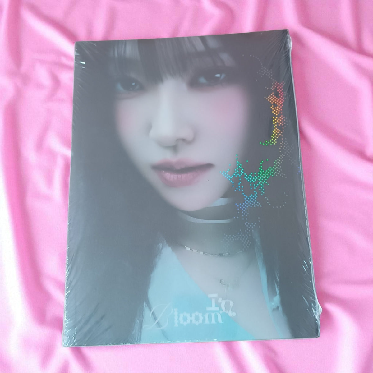 Yuju - In Bloom 3rd Mini Album – Insa Korean Store